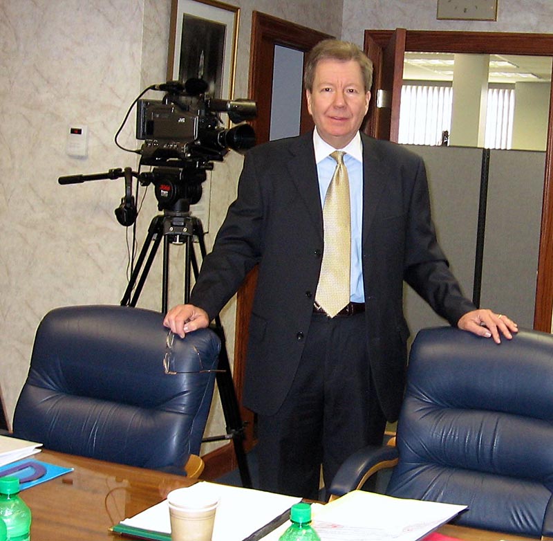 Former secret service agent, Bob Valent of NMV Strategies, crisis ...